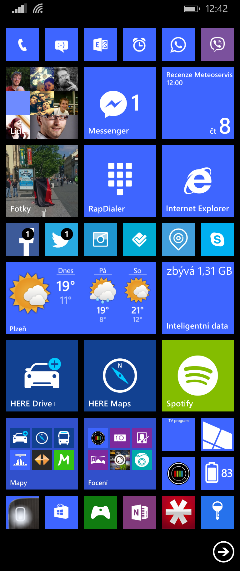 Post Your Home Screen, Tile Layout And Theme Color | XDA Forums